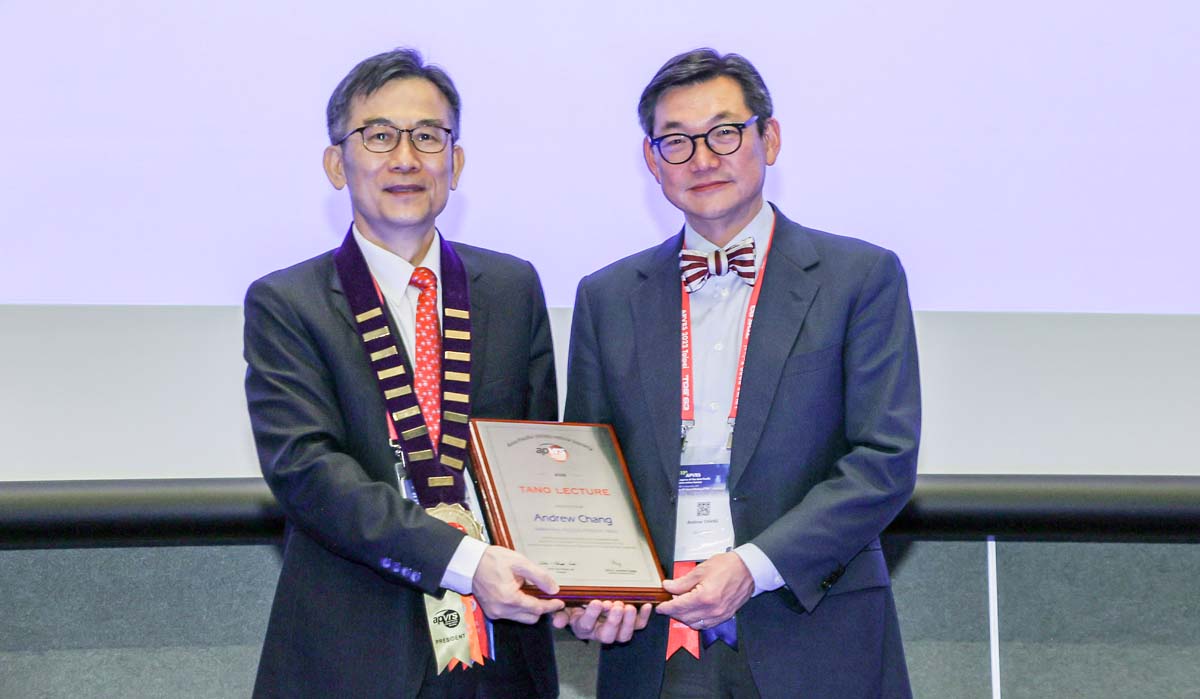 A Chang APVRS Tano Lecture Award for services to ophthalmology in Australia